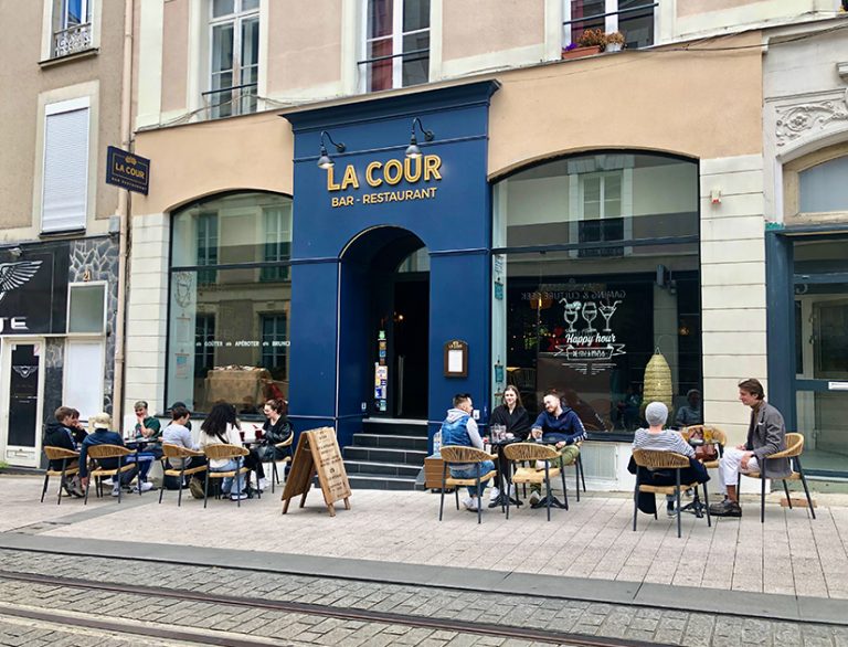 La Cour - La Cour