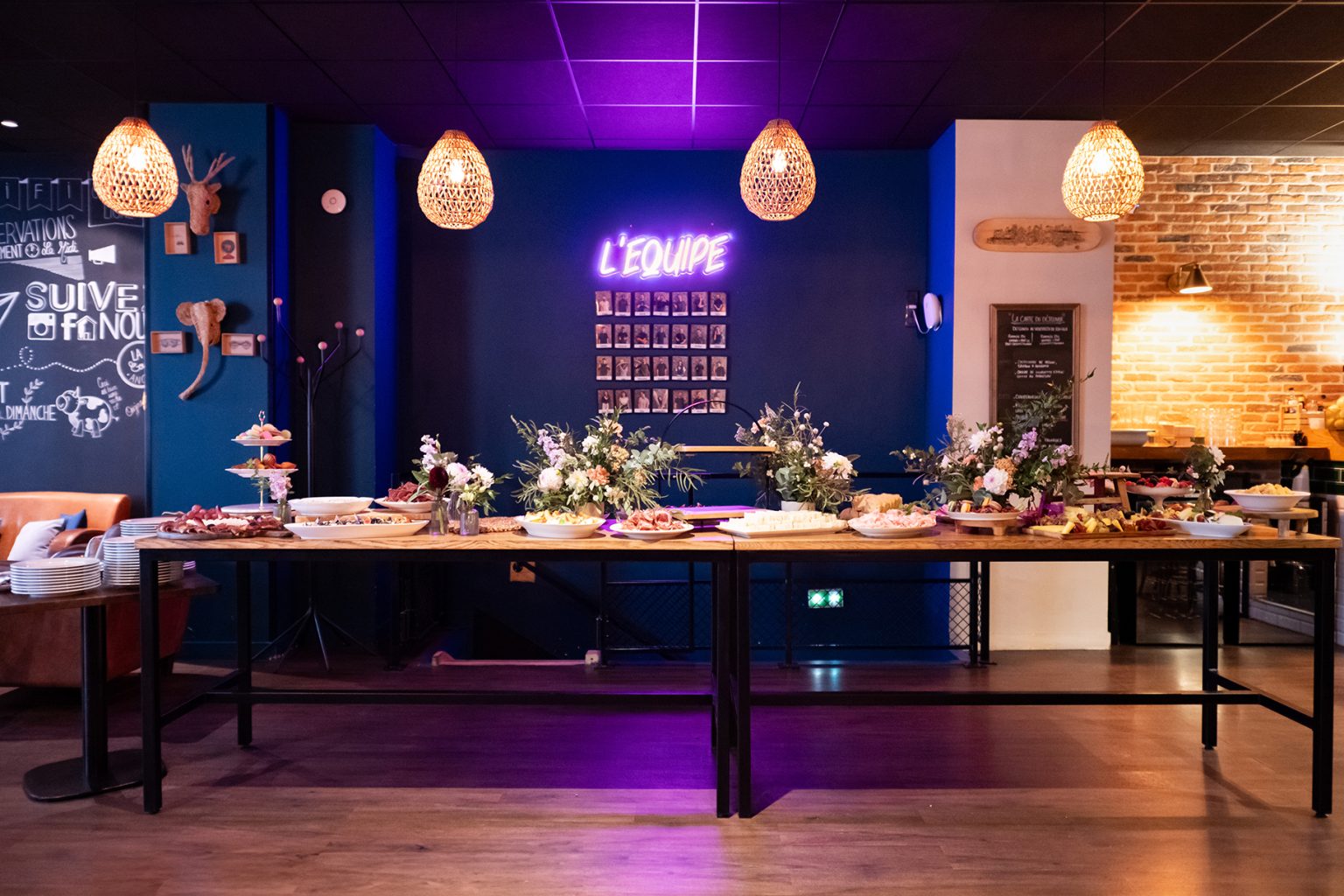 Bar et restaurant en plein cœur de la ville d'Angers. - La Cour